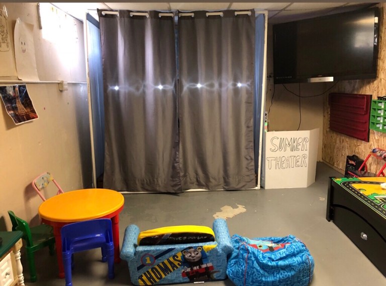 A DIY Theater Stage for a Toy Room | SharSum Paint