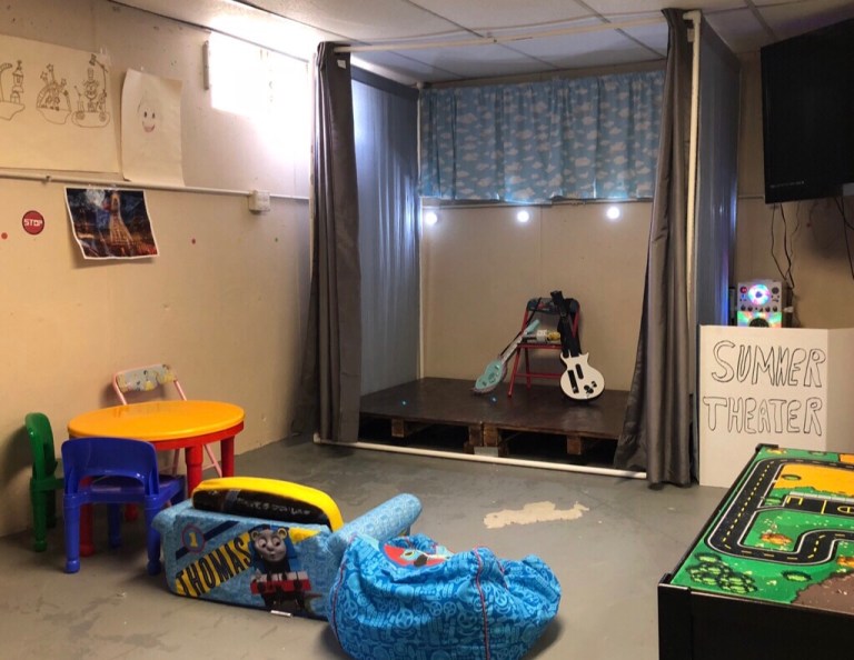 A DIY Theater Stage for a Toy Room | SharSum Paint