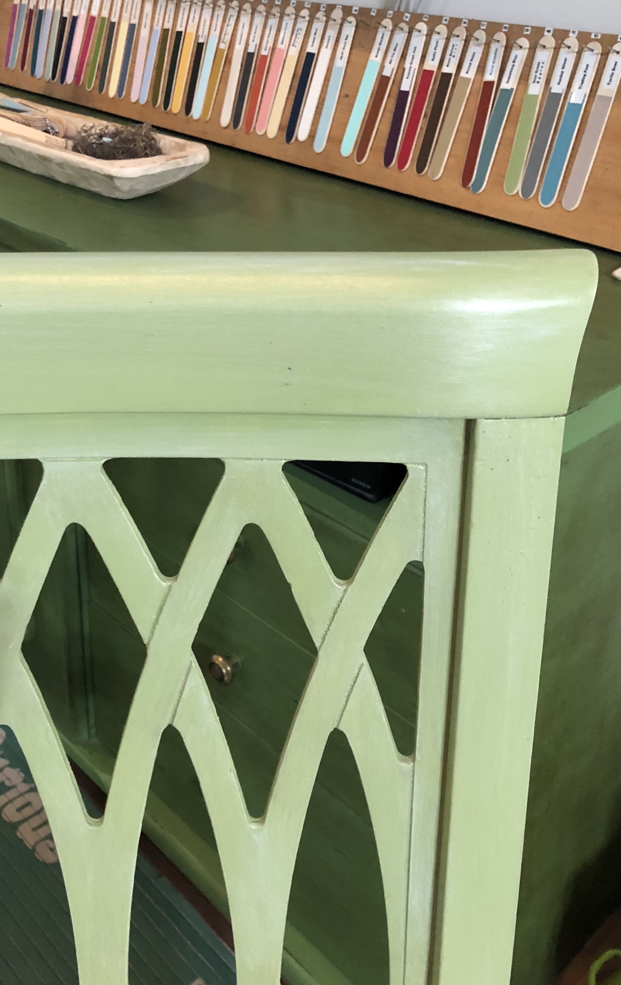 A Painted Desk Chair | SharSum Paint