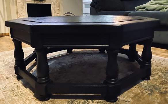 Saving an Awesome Coffee Table from the Dead | SharSum Paint